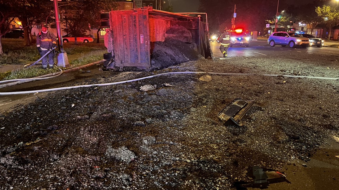 Dump truck overturns in Southeast DC | wusa9.com