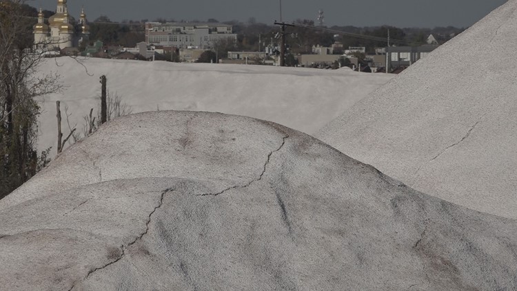 10-story stockpiles of salt in Baltimore are headed for roads | wusa9.com