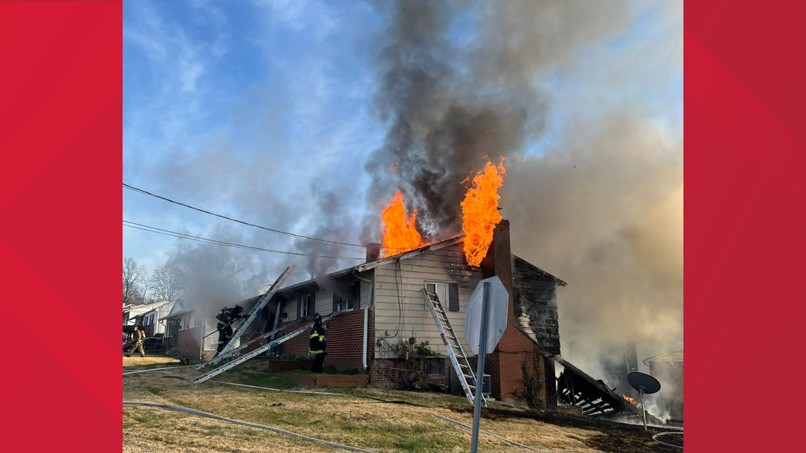 Firefighters extinguish large house fire in Hillcrest Heights | wusa9.com