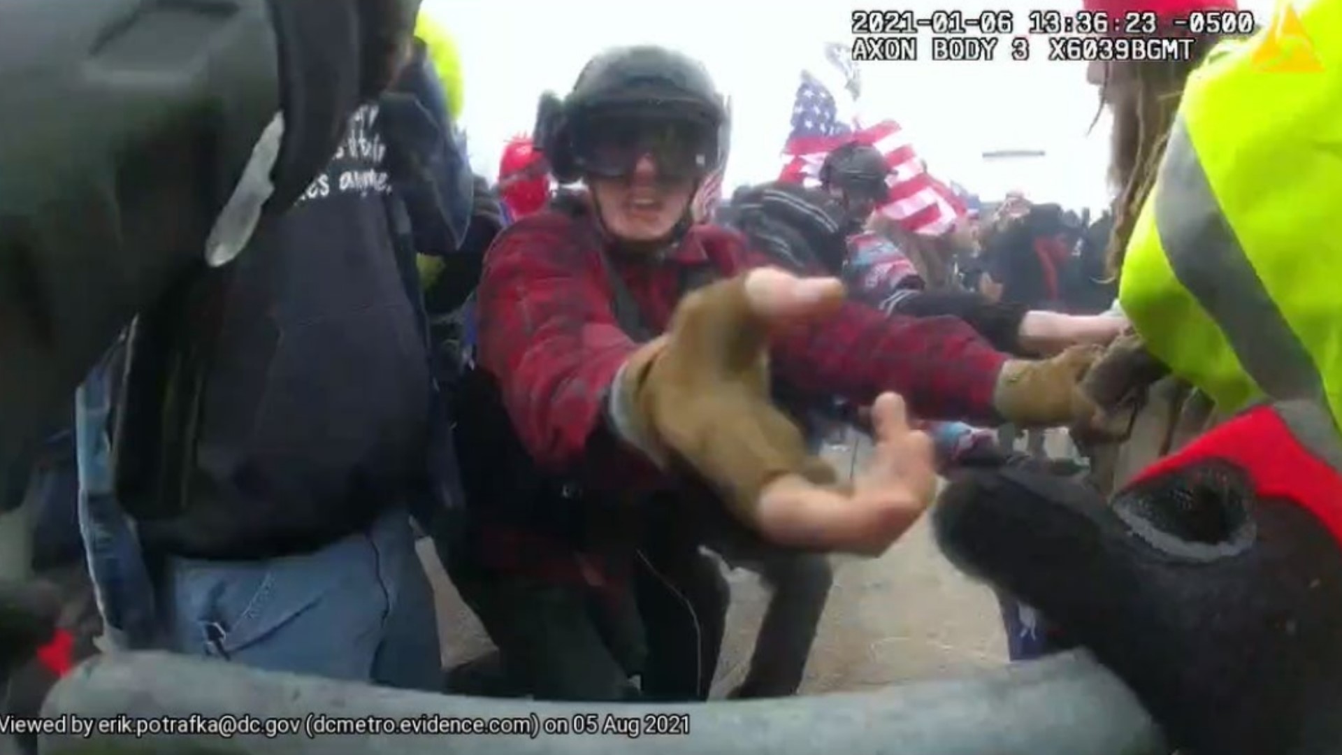 Father, son from Tennessee charged with Jan. 6 Capitol riot | wusa9.com