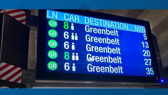 New signs show how crowded Metro trains are | wusa9.com