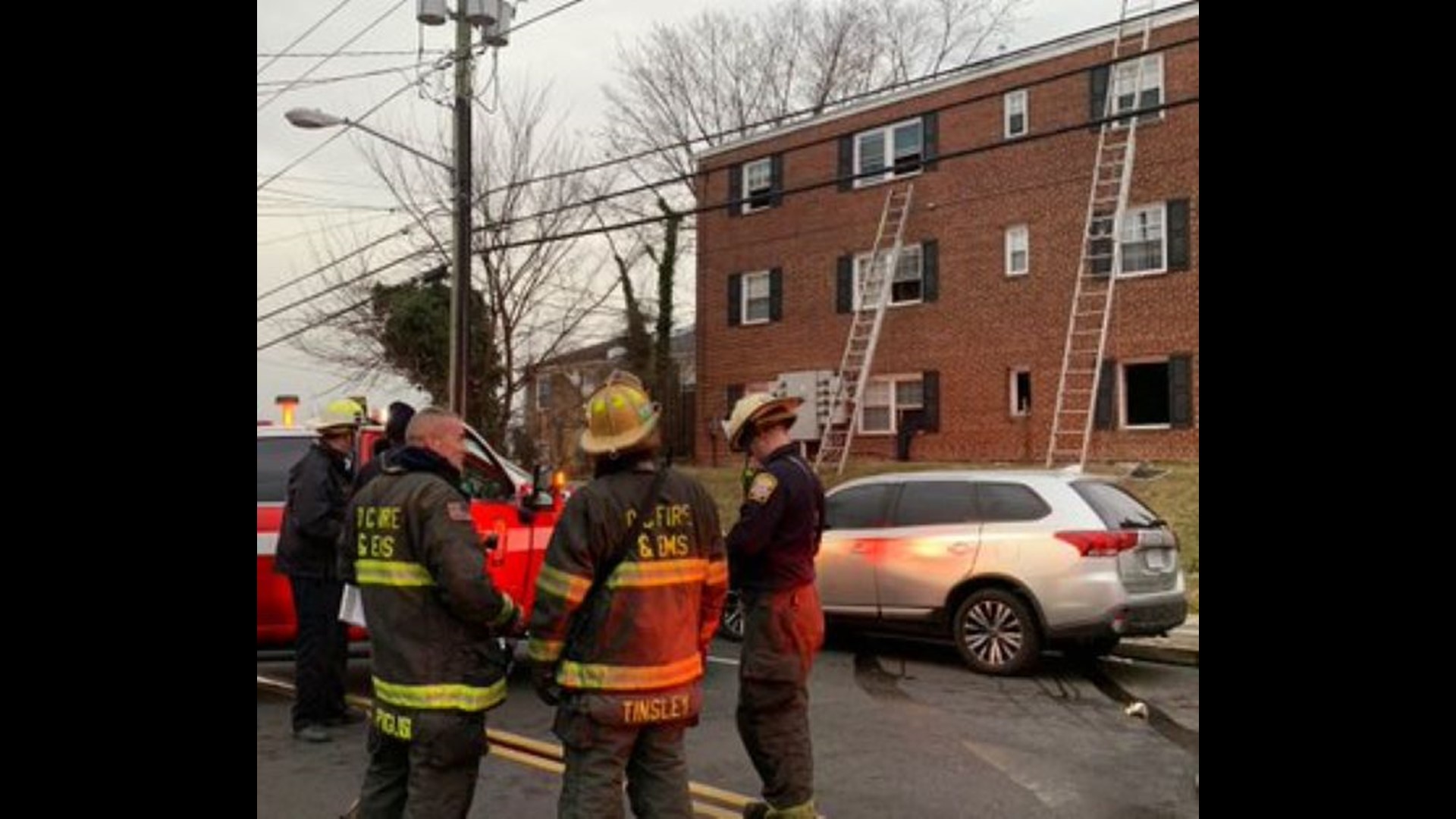 Apartment fire in Northeast leaves people displaced | wusa9.com