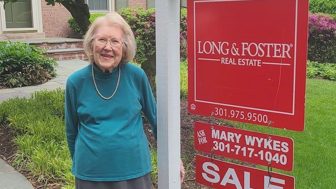 100-year-old Maryland realtor still selling homes | wusa9.com