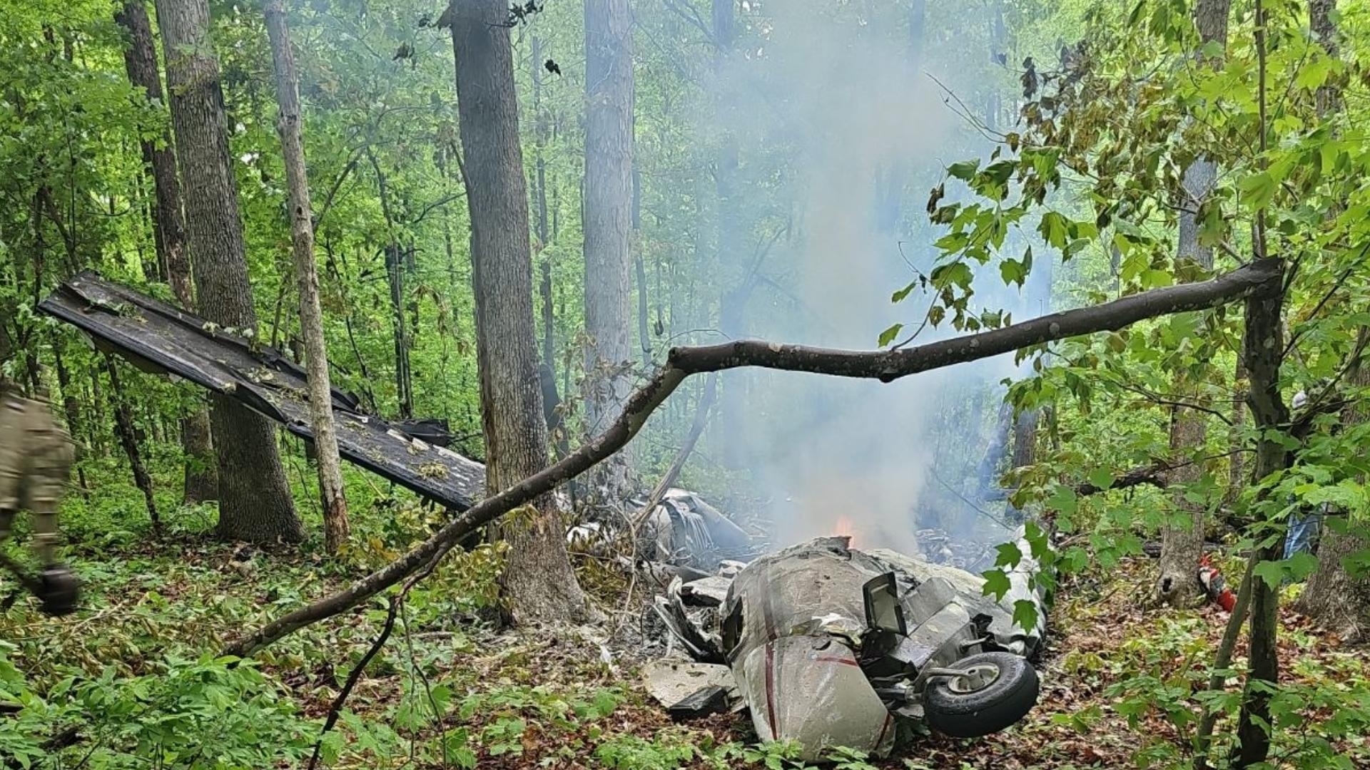 Private plane crashes in Virginia woods, 2 killed | wusa9.com