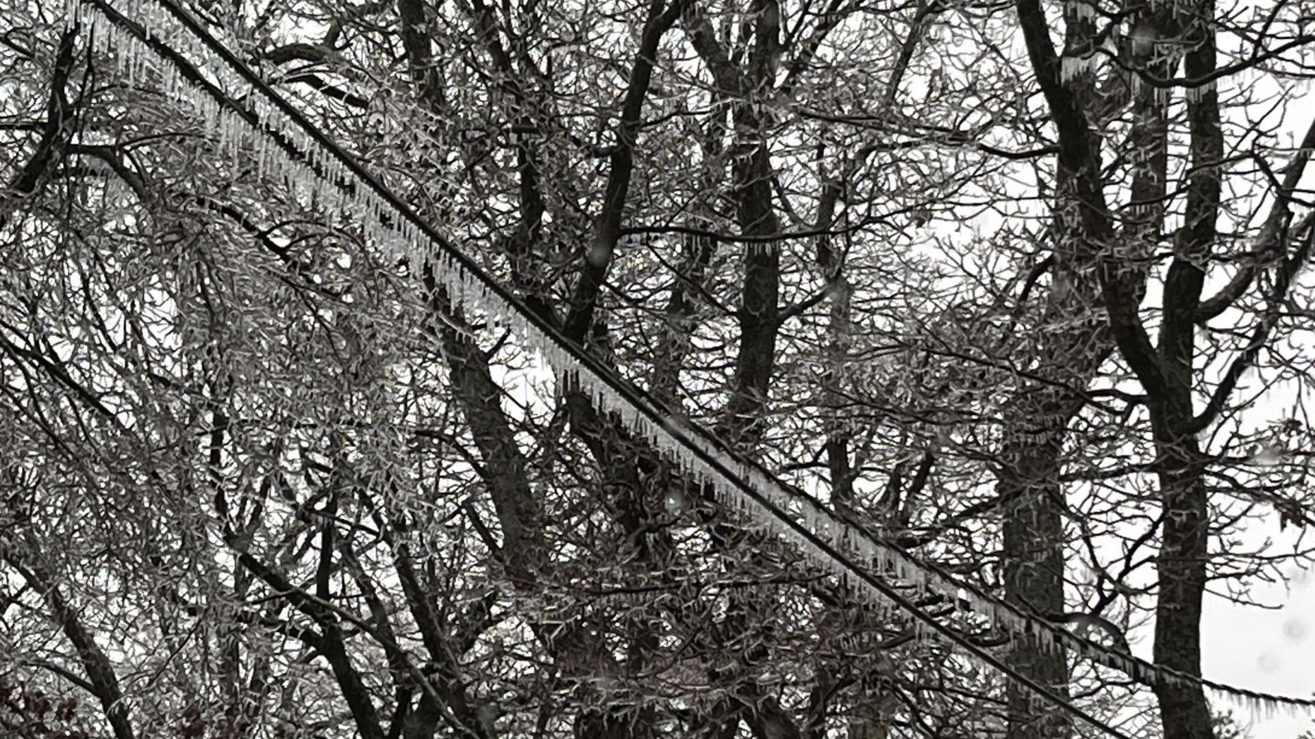 How much ice does it take to cause issues? | wusa9.com