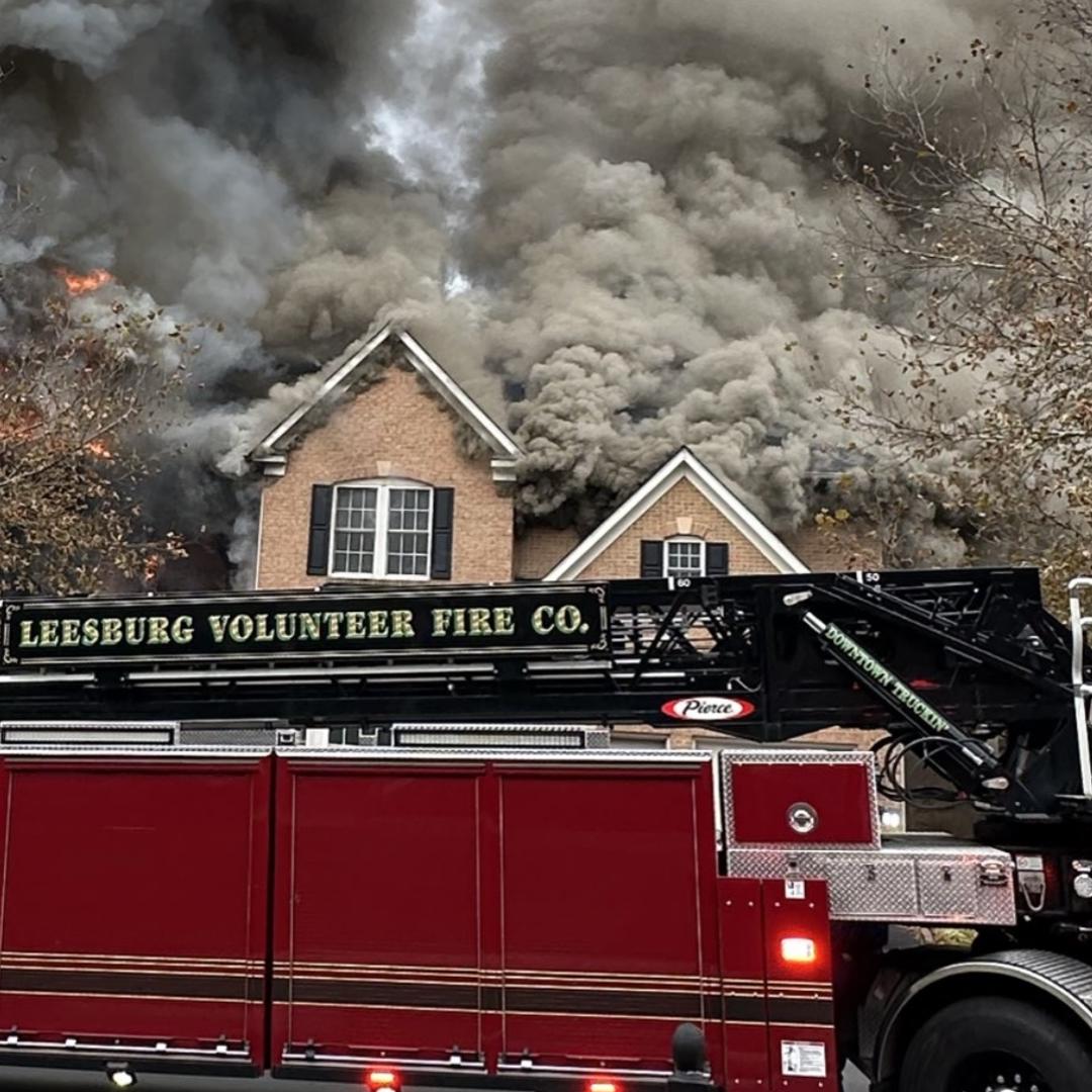 Loudoun County firefighter, civilian hurt in house fire | wusa9.com