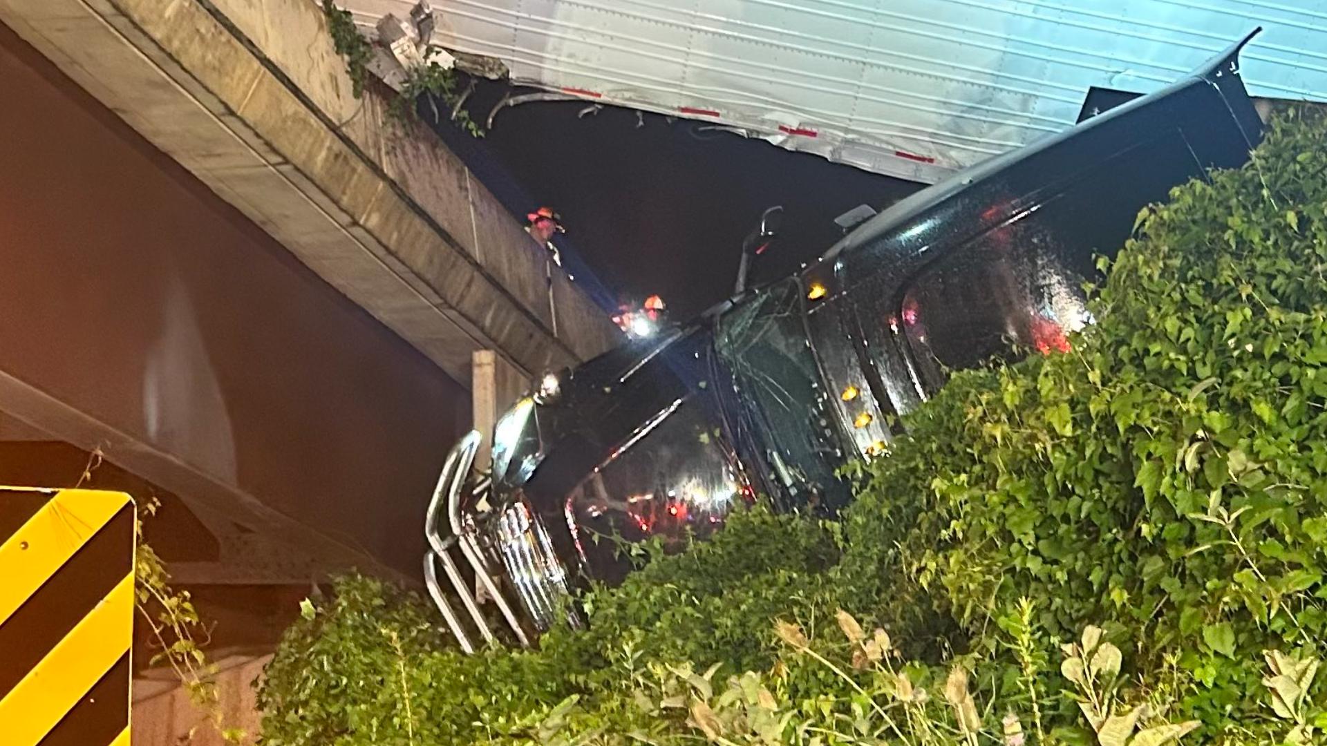 I-495 crash causes major delays in Bethesda | wusa9.com