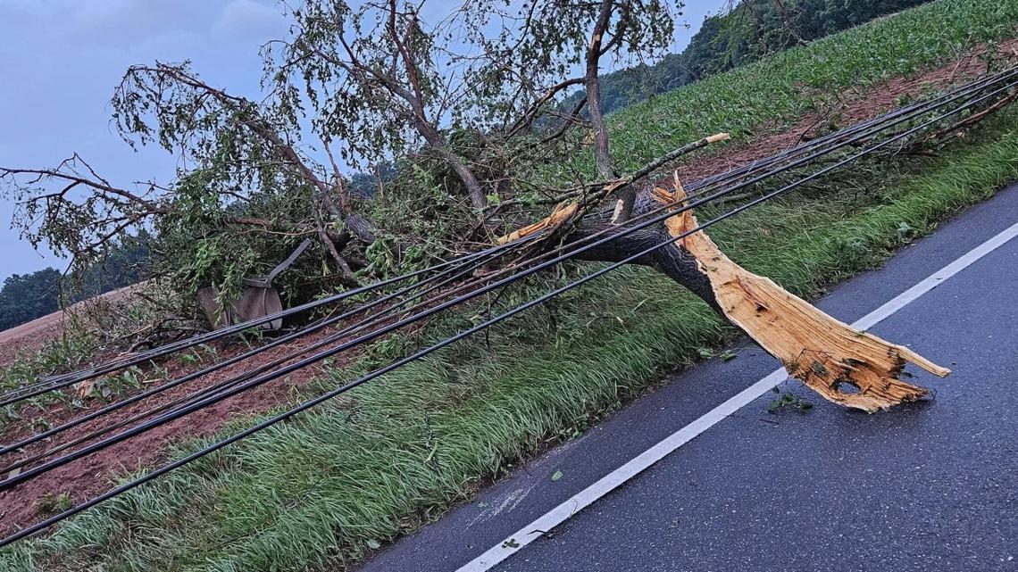 Poolesville tornado damage could have been worse, residents say | wusa9.com