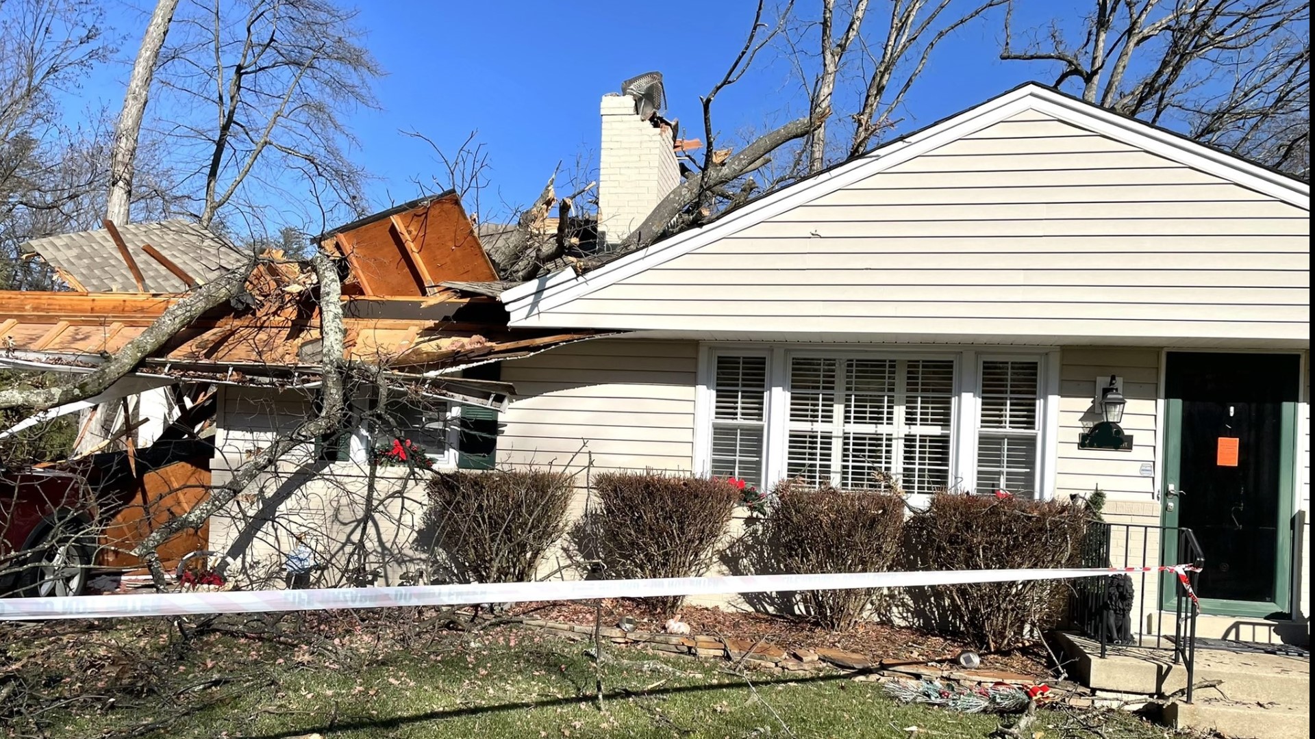 Tree collapses on Maryland home, woman injured | wusa9.com