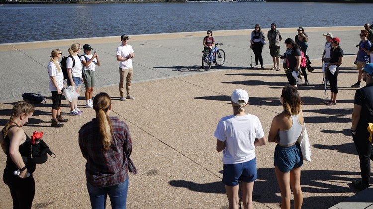 These volunteers have made picking up trash their mission | wusa9.com