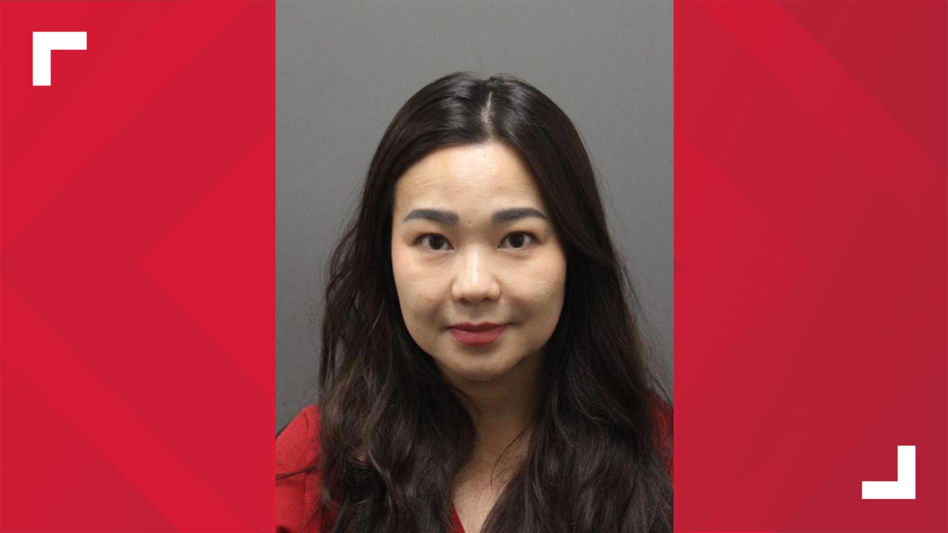 Sterling woman accused of rental scam faces 26 charges, deputies seek ...