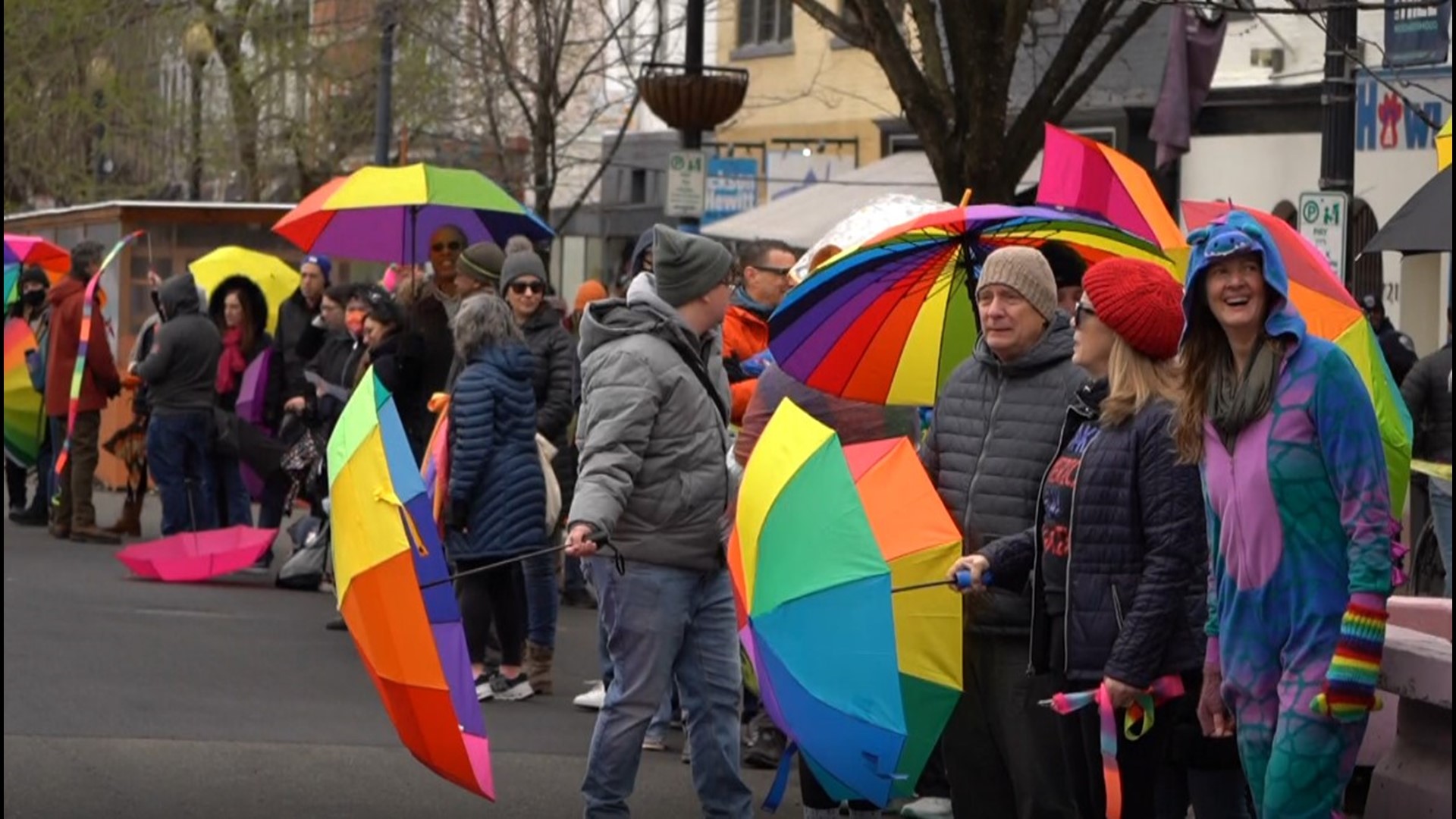 Supporters show up outside Drag Queen story hour in Southeast DC ...
