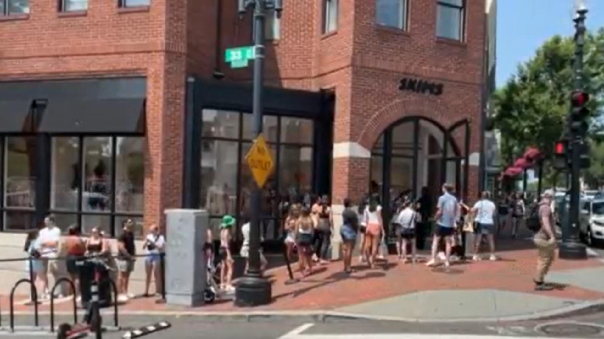 Georgetown Skims store draws crowds of shoppers | wusa9.com