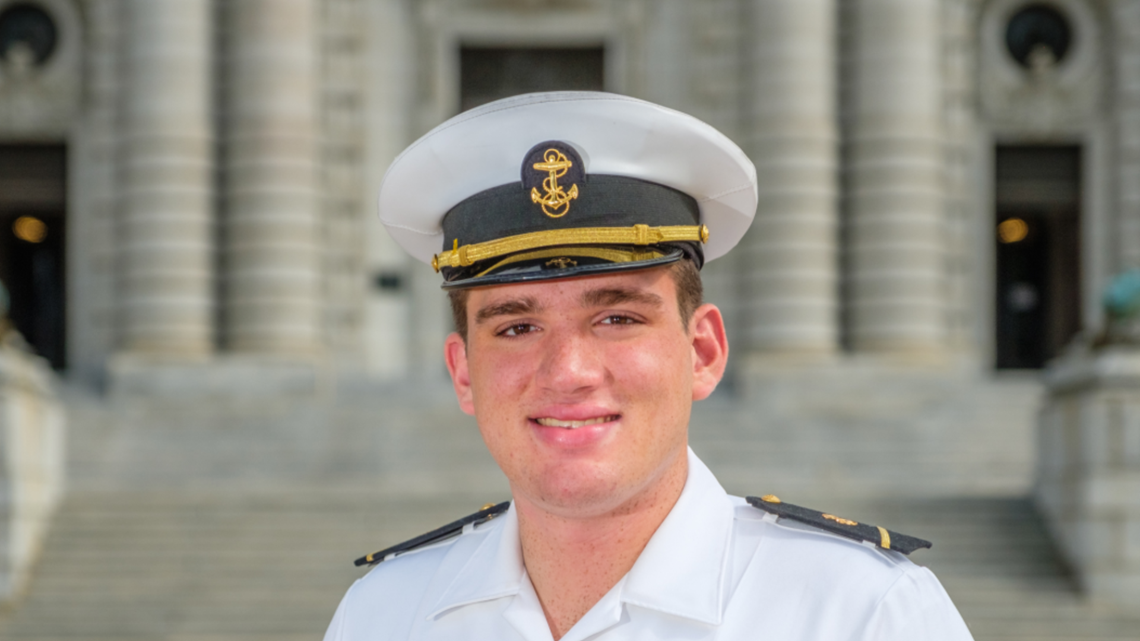 Naval Academy midshipman dies during physical readiness test | wusa9.com