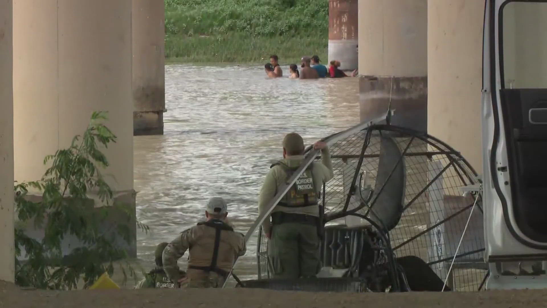 Illegal border crossing hit a 3-year low | wusa9.com