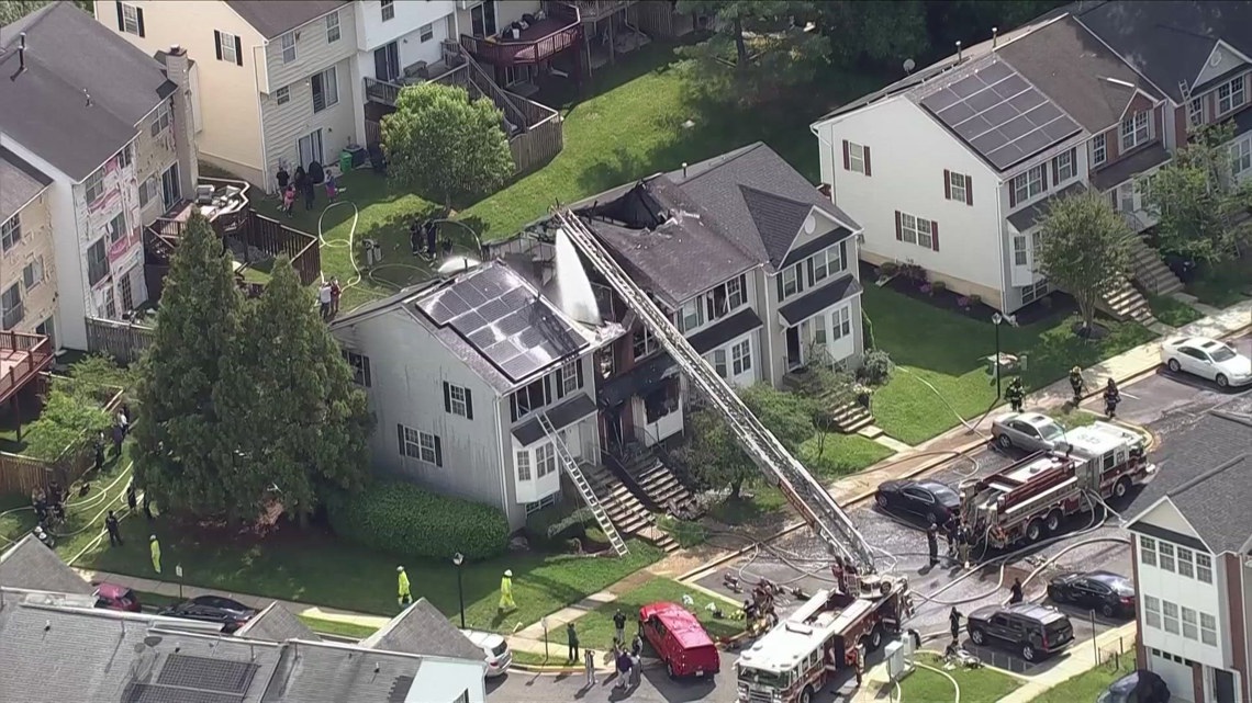 Firefighters work to put out townhouse fire in Upper Marlboro | wusa9.com