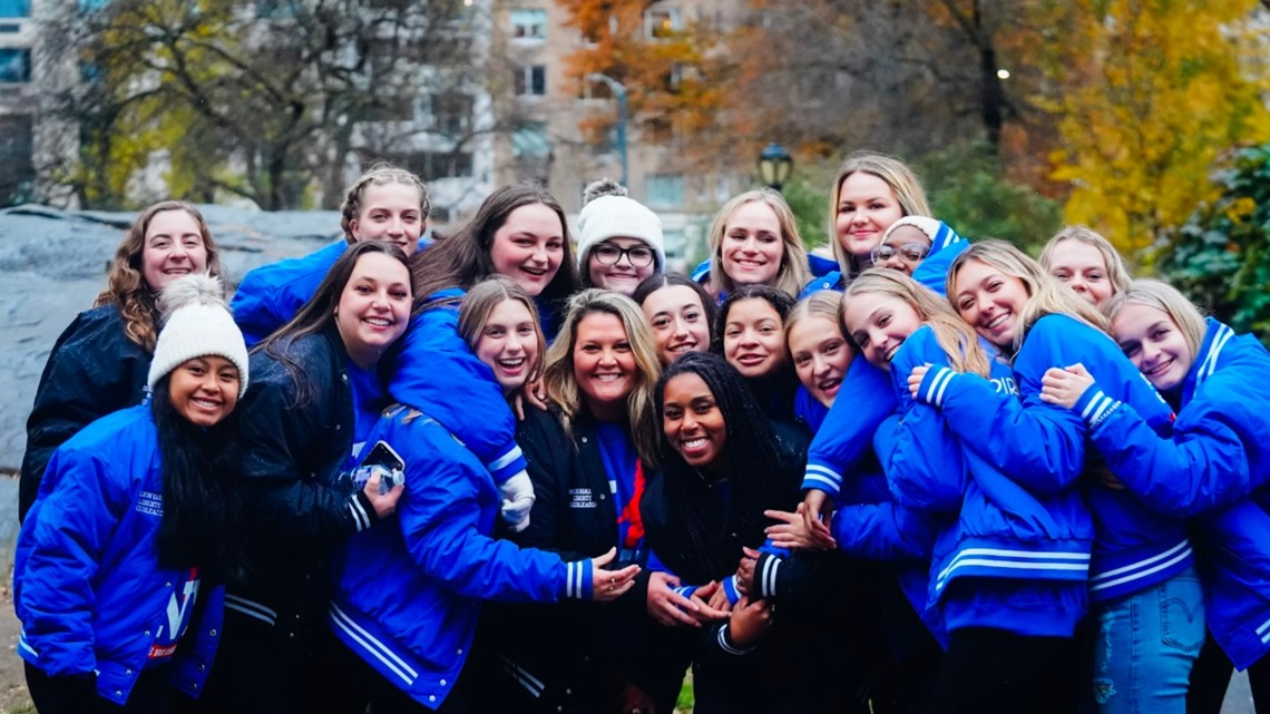 Virginia cheer team performs in Macy's Thanksgiving Day Parade | wusa9.com