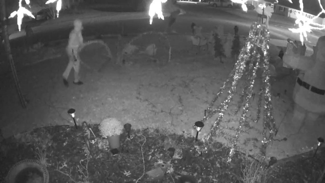 Video shows kids destroying Christmas decorations at Bowie homes ...