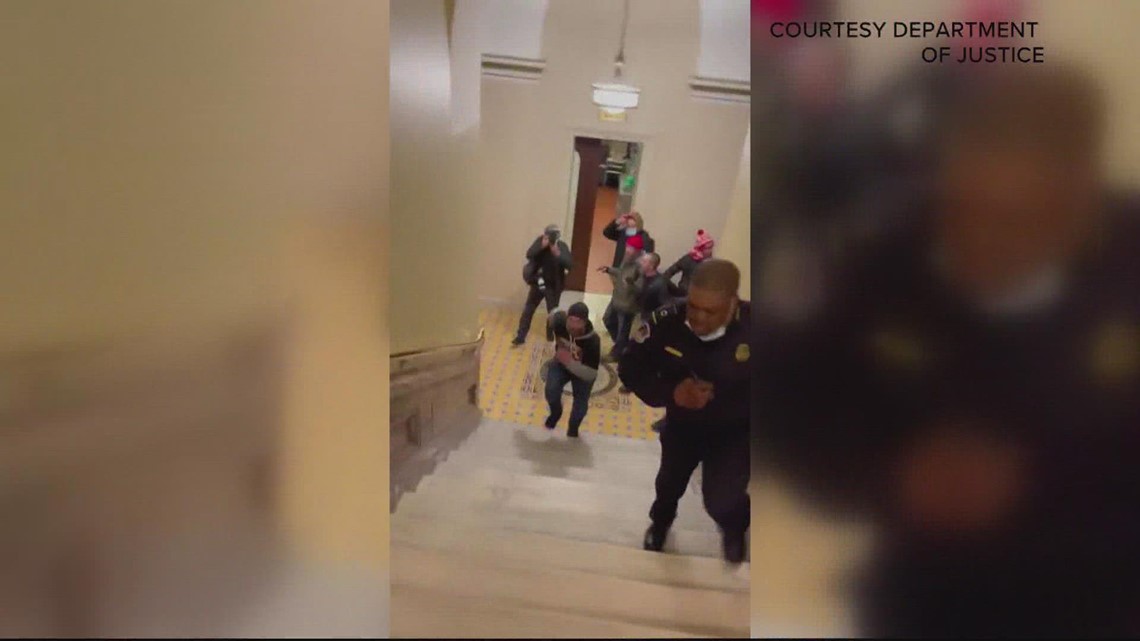 Officer Eugene Goodman testifies at trial of man who led crowd that ...