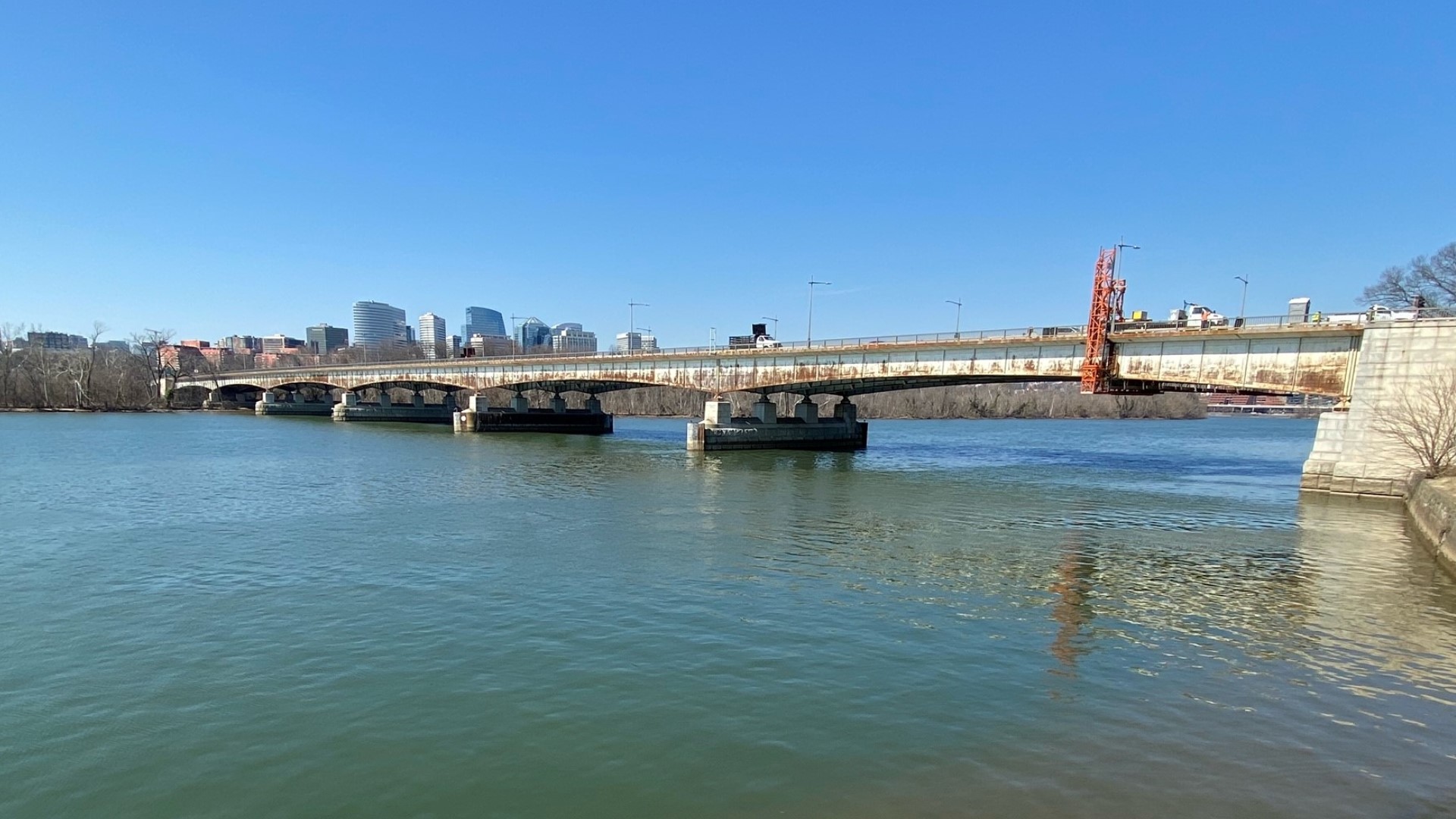 Theodore Roosevelt Bridge D.C. and Virginia closes | wusa9.com