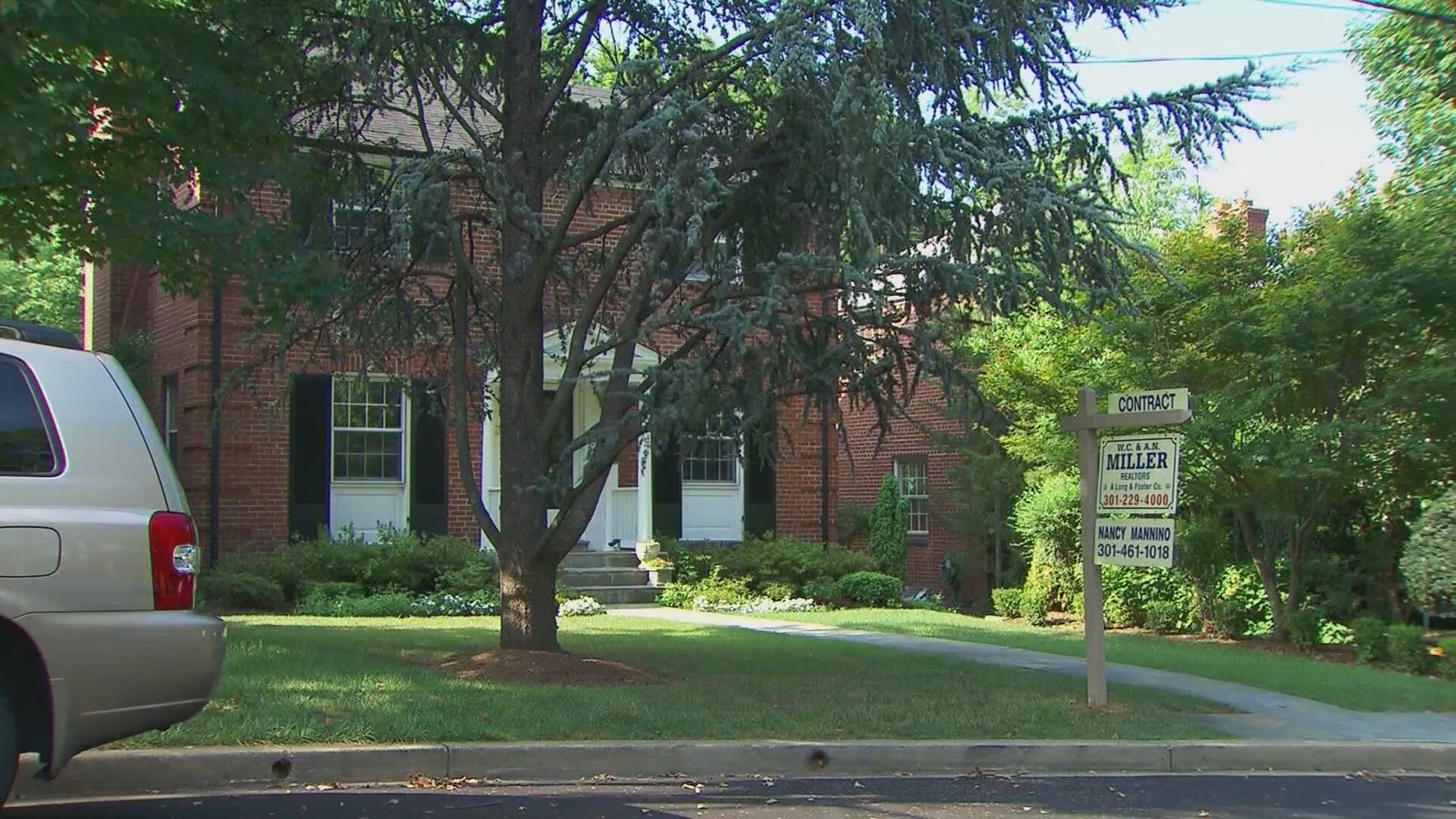 Washington Commanders sign Jeremy Reaves to extension after standout ...