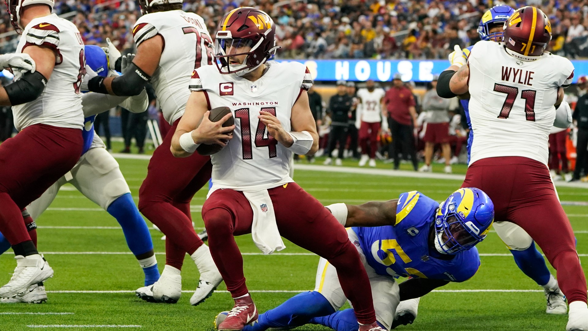 Howell to stay Commanders QB after Rams loss | wusa9.com