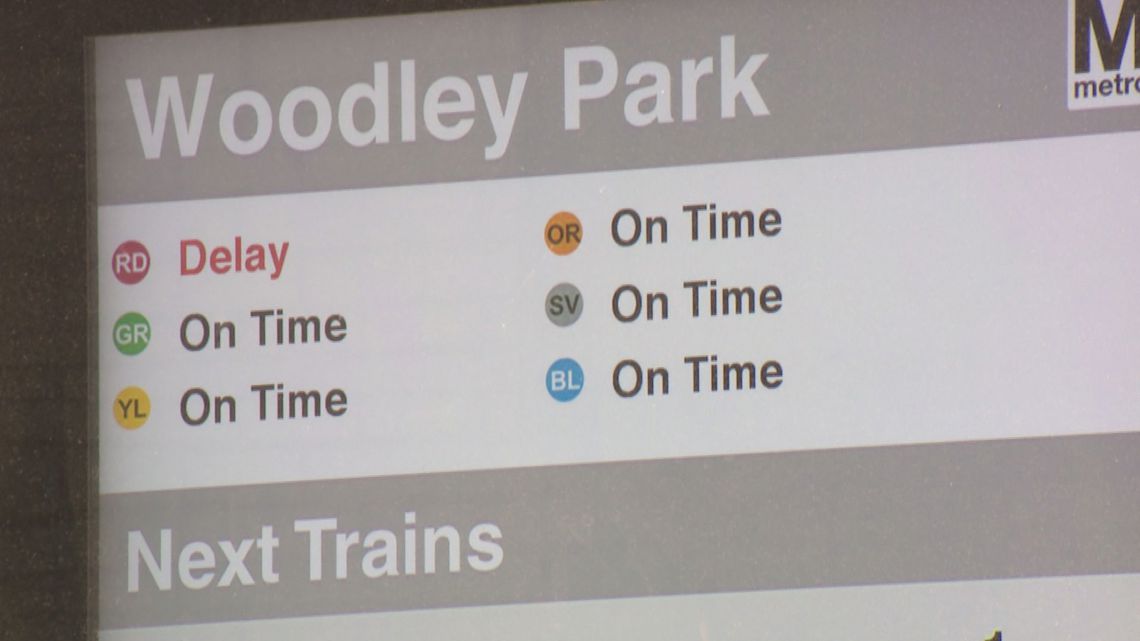 DC Metro riders face long delays due to Red Line signal issues | wusa9.com