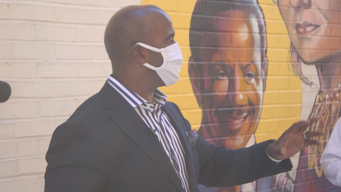 Bruce Johnson mural dedication Ben's Chili Bowl | wusa9.com