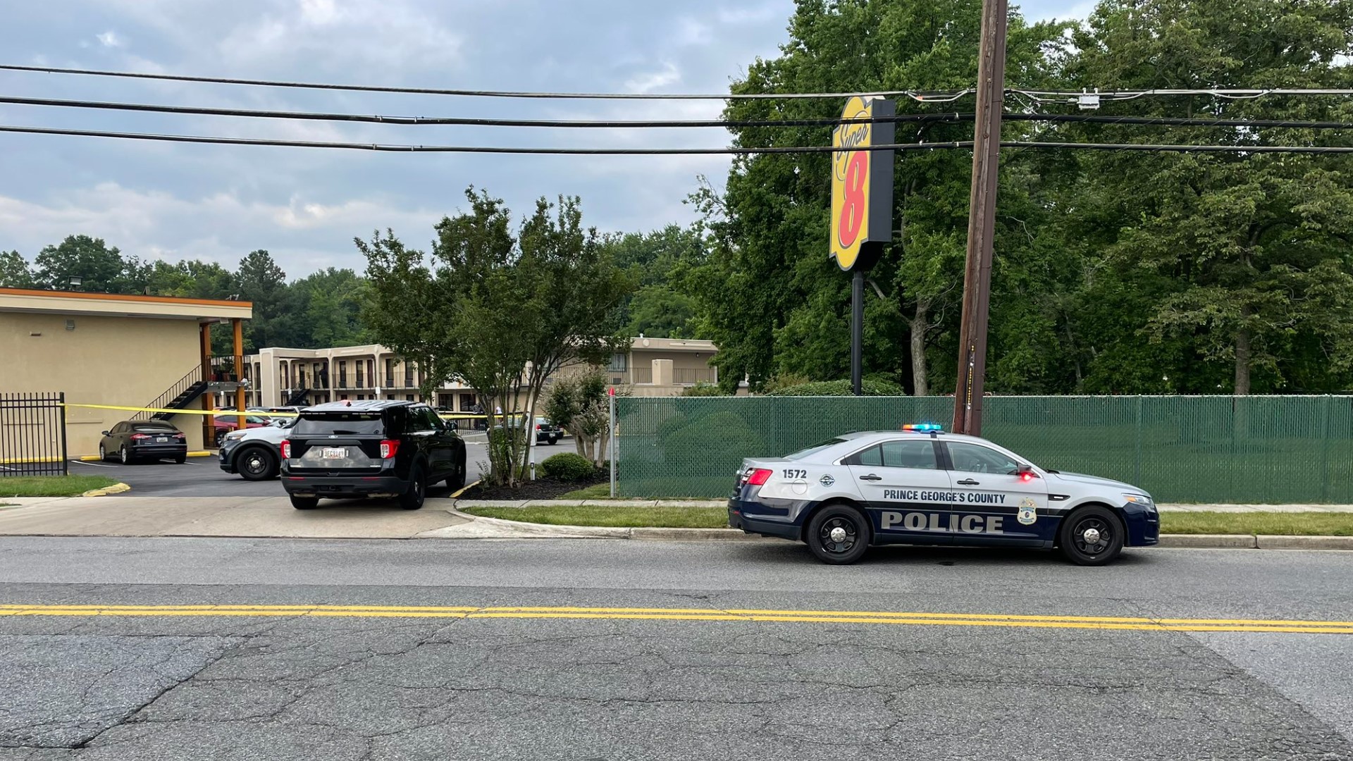 2 people shot to death at Super 8 in Prince George's County | wusa9.com