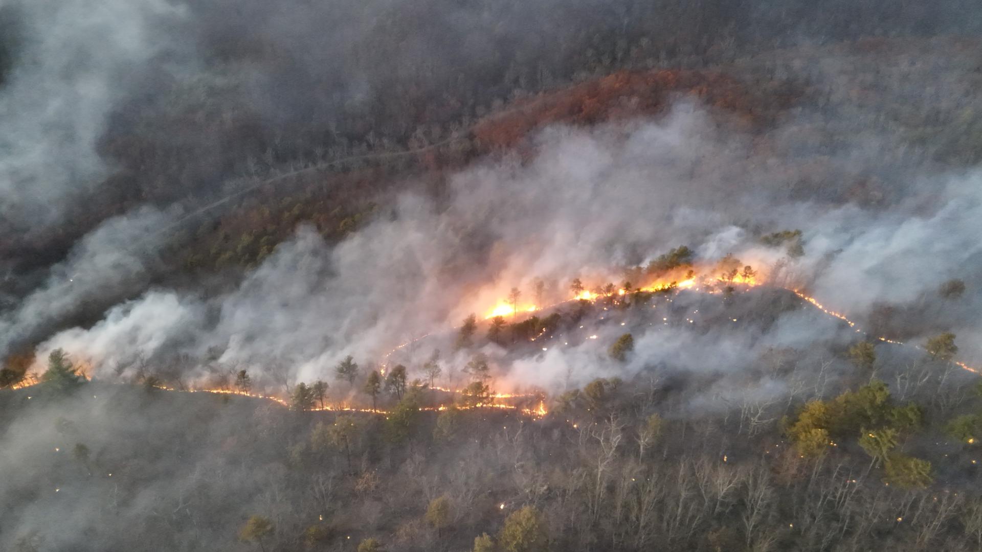 Virginia crews fighting wildfires in Jefferson National Forest | wusa9.com