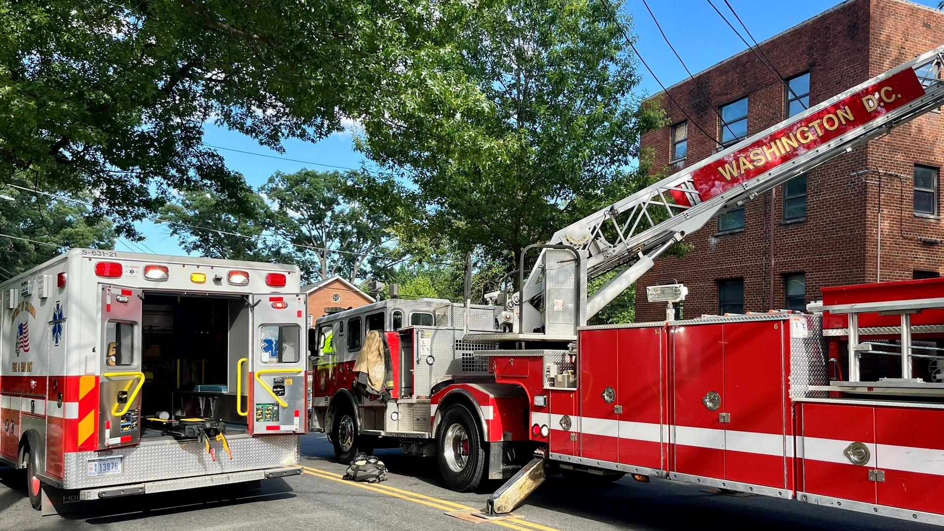 Man critically injured in Southeast DC apartment fire | wusa9.com