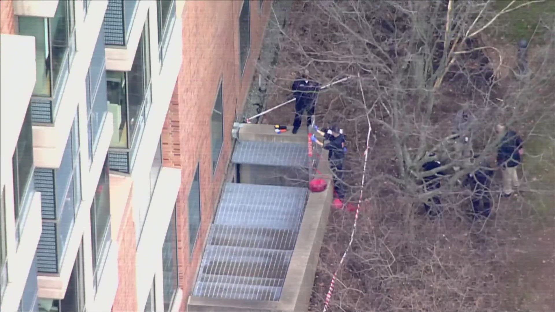 Man dies after falling through grate at the National Institutes of ...