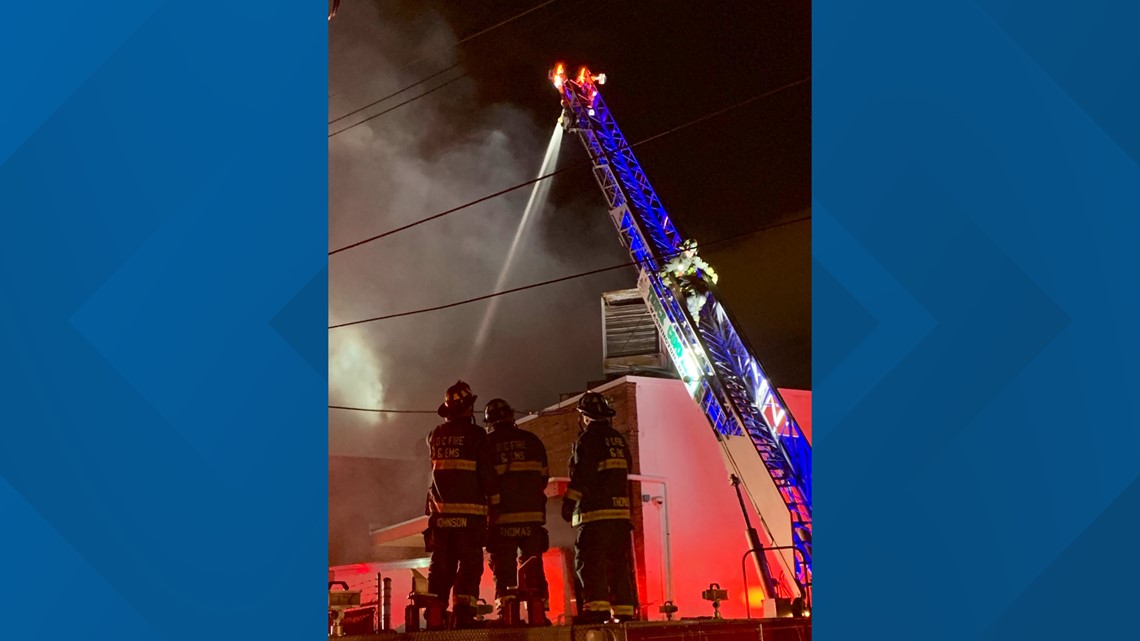 DC firefighters respond to large commercial building fire | wusa9.com