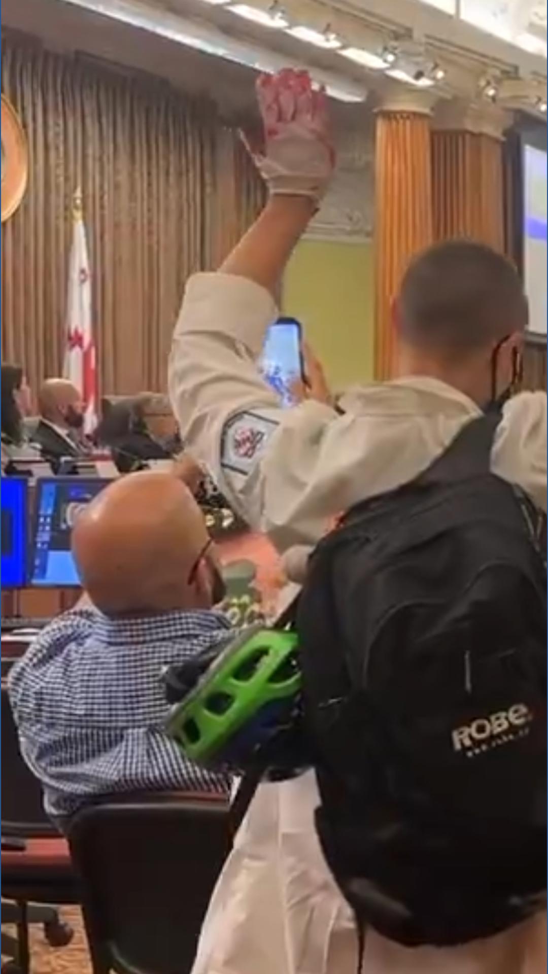 Crowds begin yelling during DC Council vote to amend Initiative 82 ...