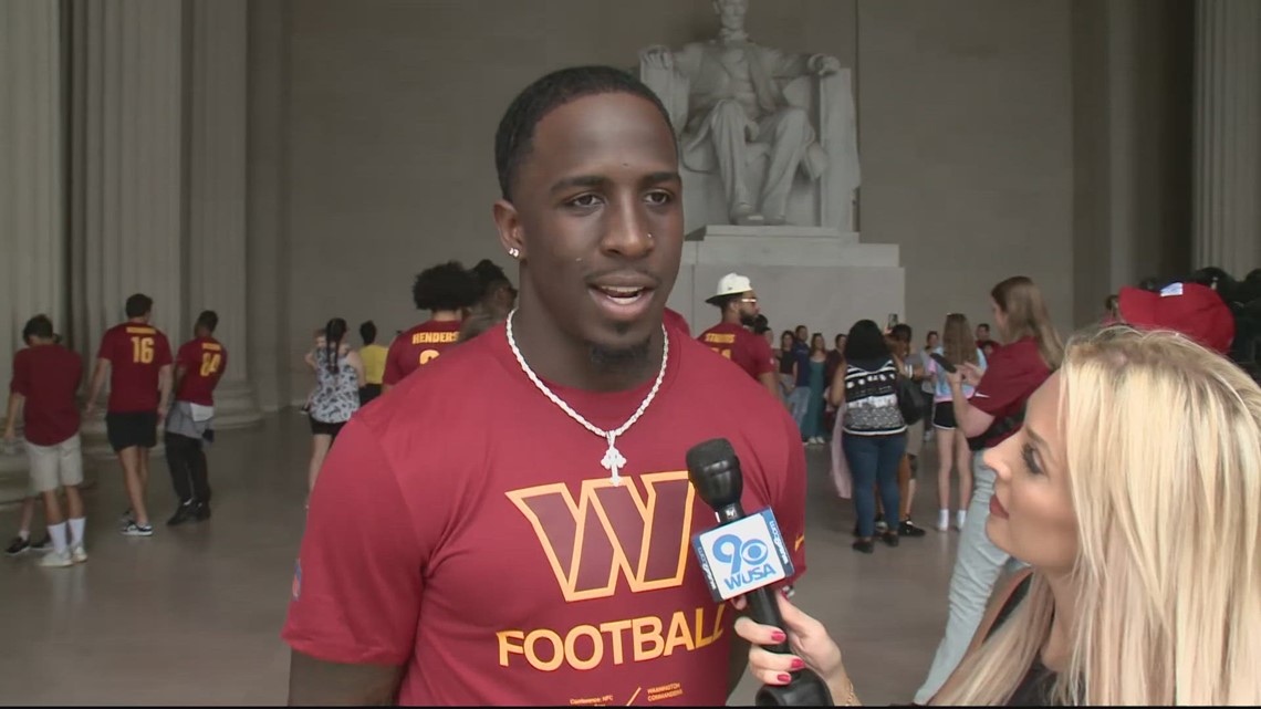 Commanders rookies tour DC landmarks | wusa9.com