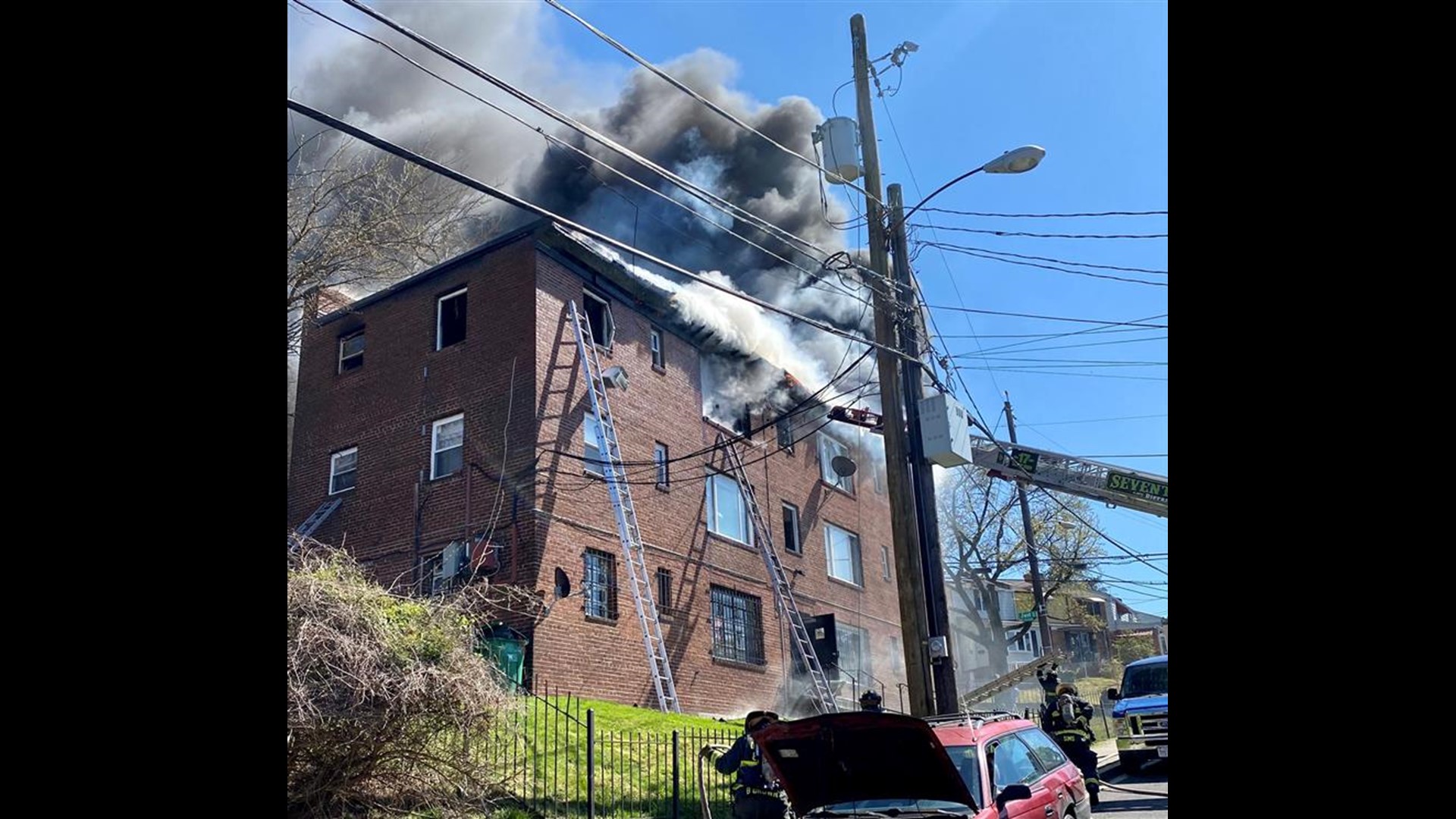 Apartment fire in Northeast DC | wusa9.com