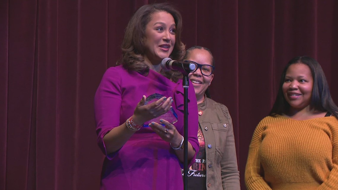 Leslie Foster accepts the Gasaway Children Enrichment Foundation ...