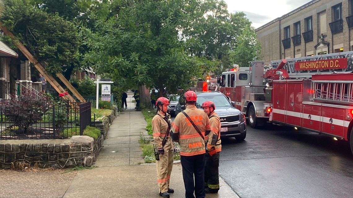 Rowhome in Northeast DC collapses | wusa9.com