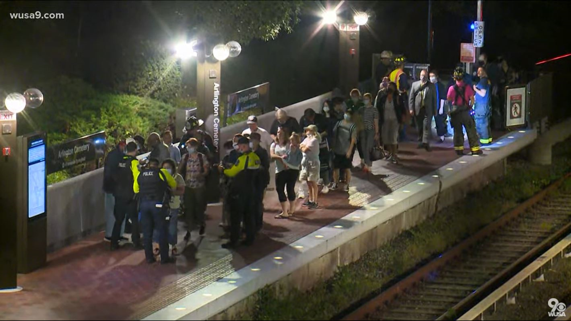 Blue Line Metro service suspended due to derailment | wusa9.com