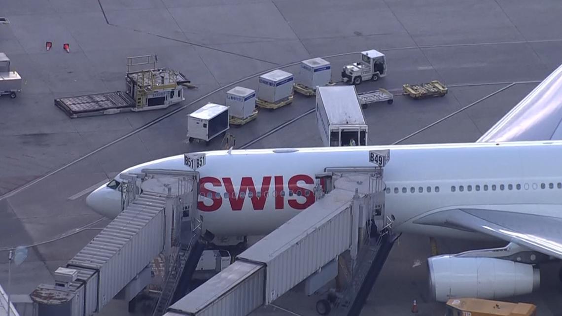 Dulles collision | Driver accidentally crashed jet bridges together ...