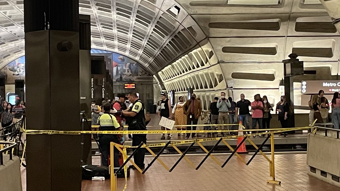 2 stabbed on Red Line platform at Metro Center, WMATA says | wusa9.com