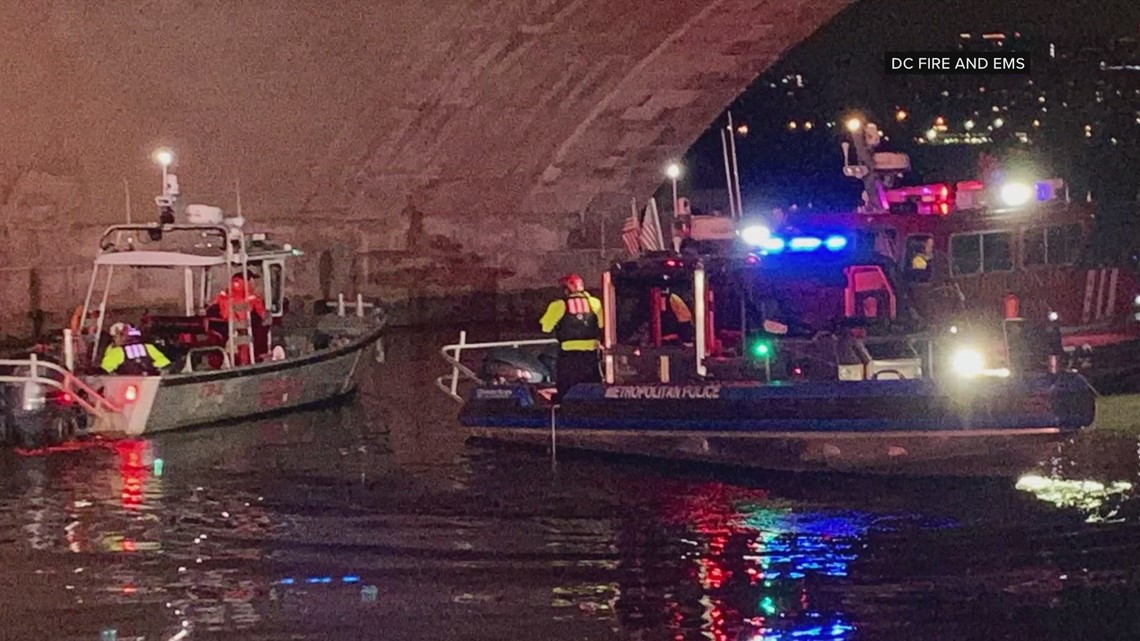 Driver dead after being pulled from car in Potomac River | wusa9.com