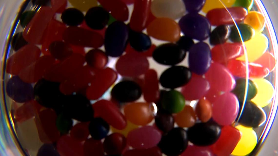 Virginia House passed ban on foods with dyes in schools | wusa9.com
