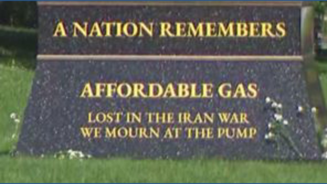 Gas pump statue appears to memorialize low gas prices | wusa9.com