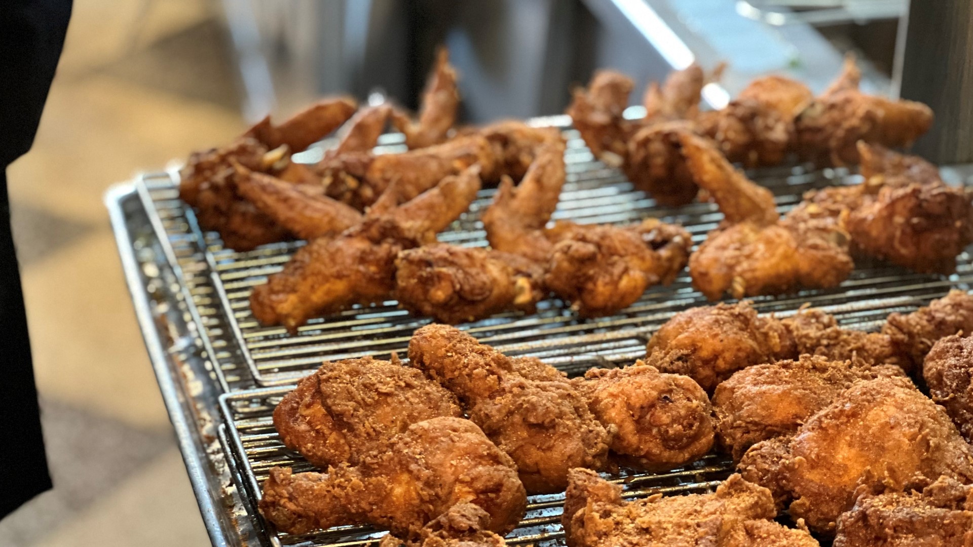 DC's Honeymoon Chicken is coming for the Popeye's throne | wusa9.com