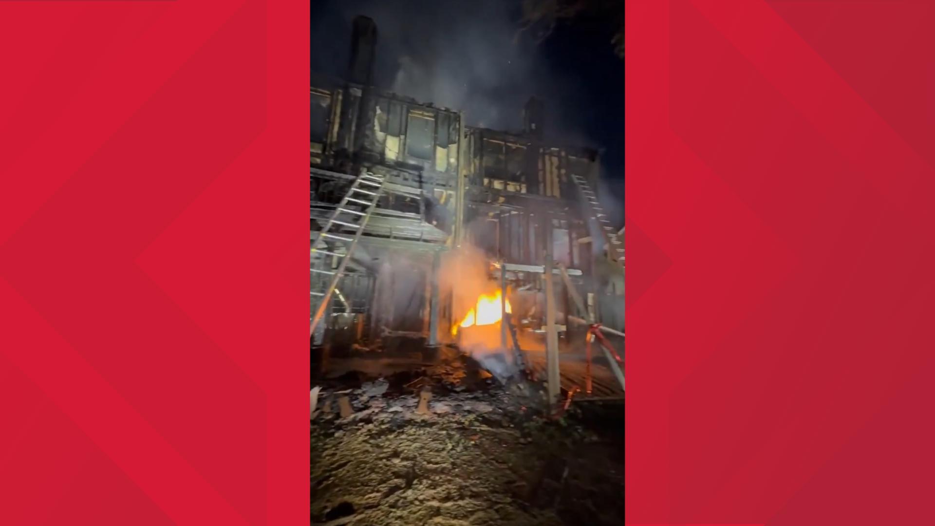 Crews battle 2-alarm townhouse fire in Virginia | wusa9.com