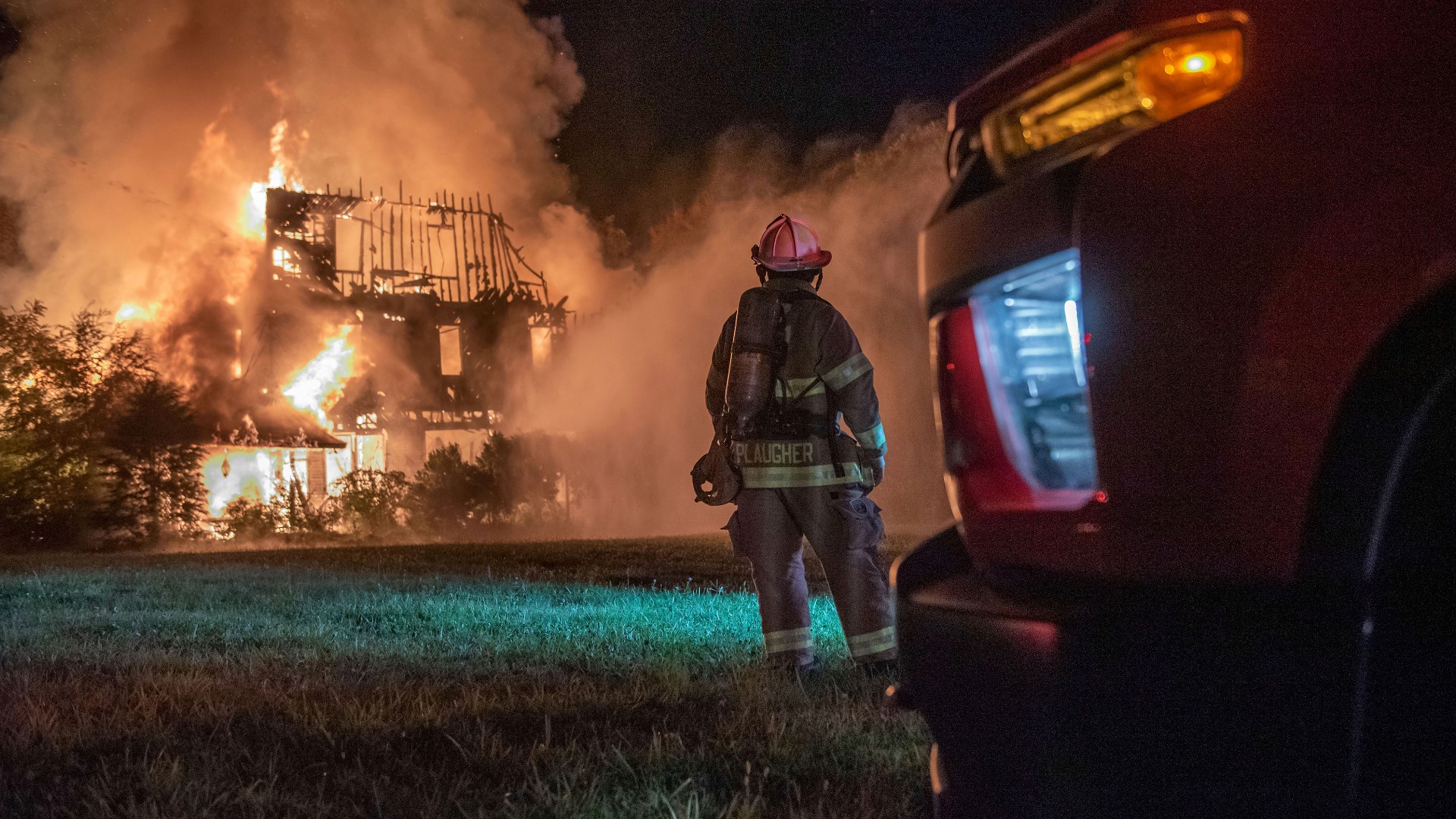 PHOTOS: Annie Hawkins-Turner Holds World's Largest Natural Breasts ...