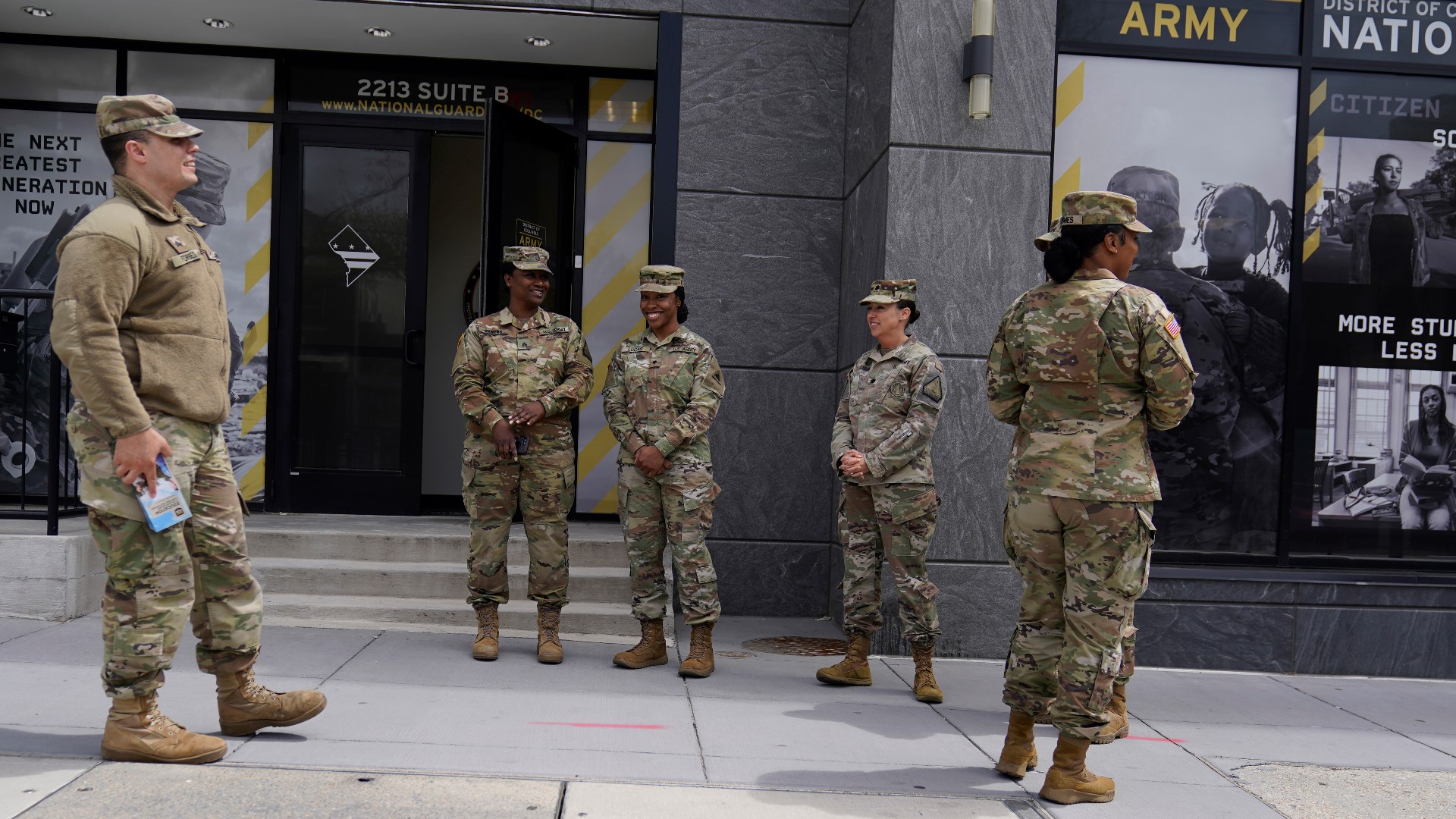 DC National Guard takes to the streets in recruitment push | wusa9.com