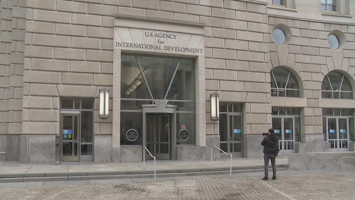 Democratic lawmakers denied access to USAID headquarters | wusa9.com