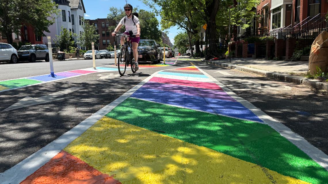 Artists paint Rainbow Road along 15th Street in DC | wusa9.com